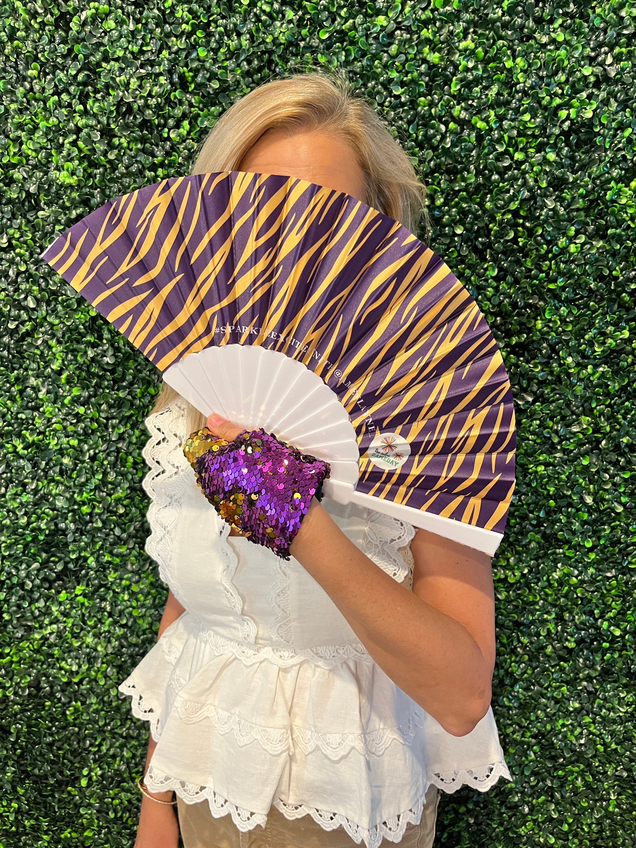 1 FAN” Original Gameday Spirit Fan – AmesLayne